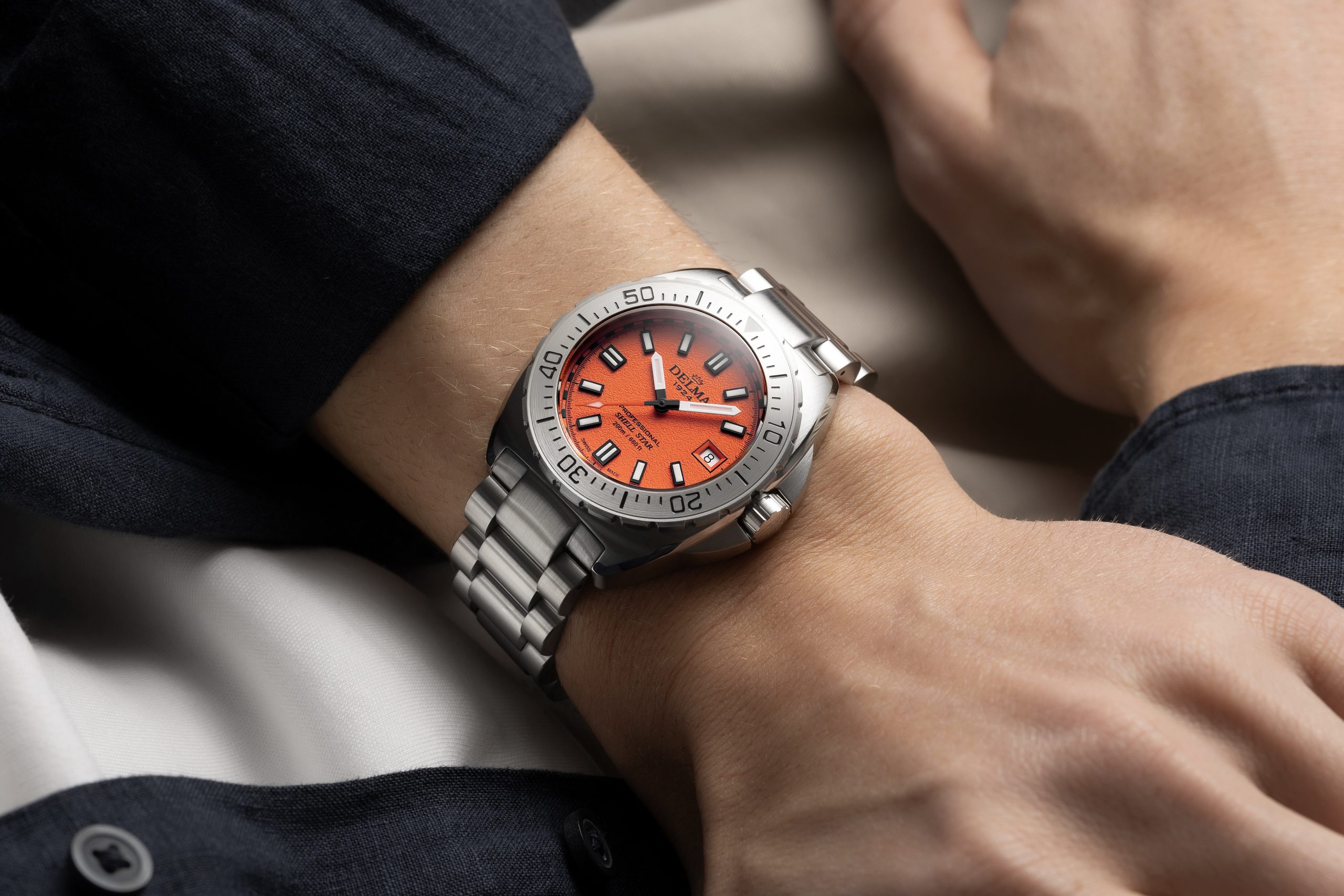 Delma Shell Star 41 Quartz Orange – The Watch Pages